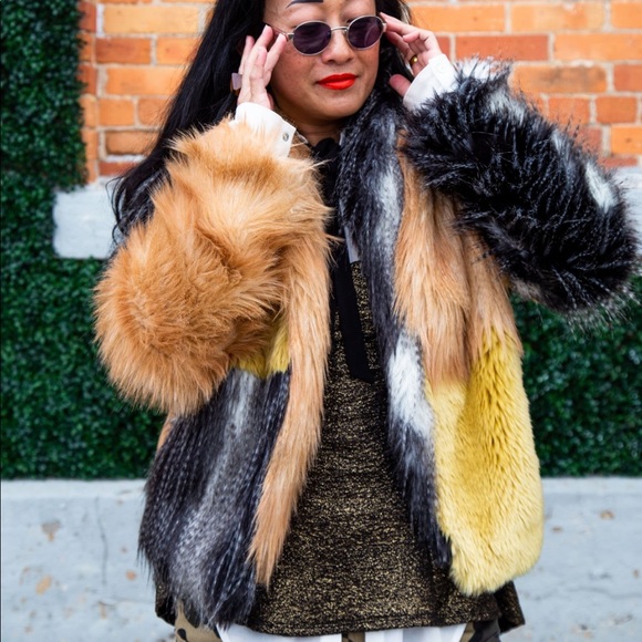 Stylenanda | Jackets & Coats | Stylenanda Camel Black Gold Faux Fur ...